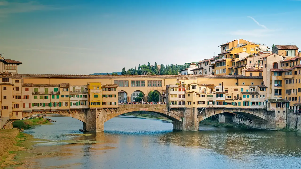 Barcelona to Cannes, Rome & Tuscany | Scarlet Lady | 25 September 2025